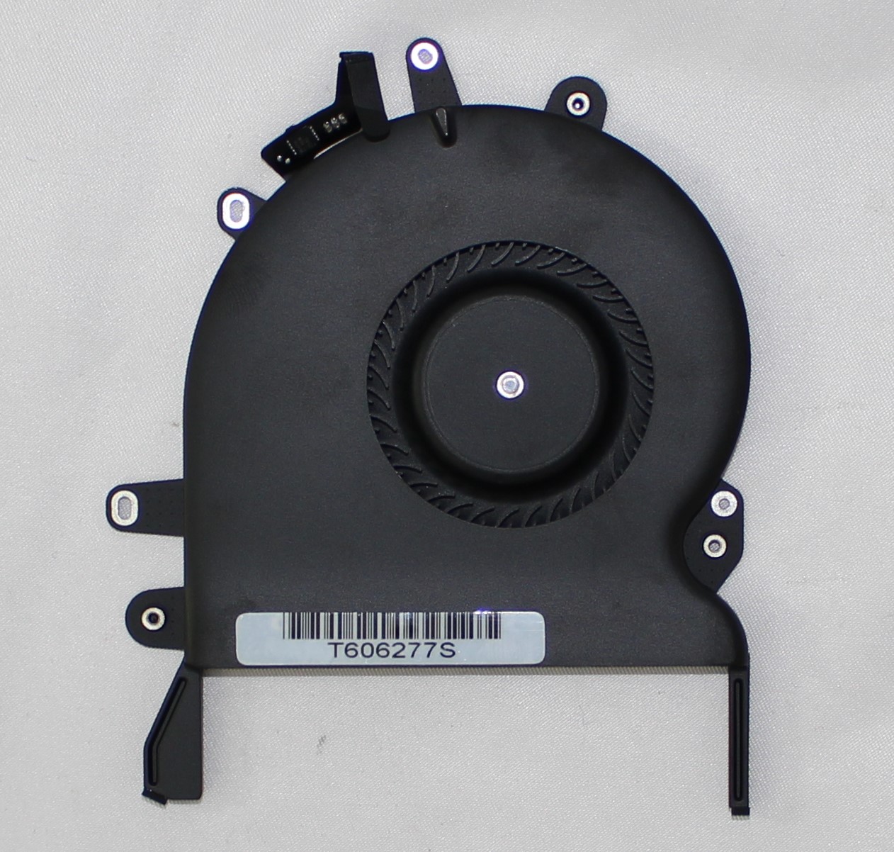 Apple MacBook Pro 15.4 inch Right Fan (18/19) - Tekserve, Inc.